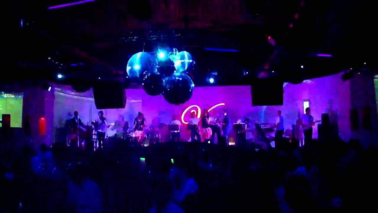 ISRAEL ESPECTACULO en Discoteca Velvet - YouTube