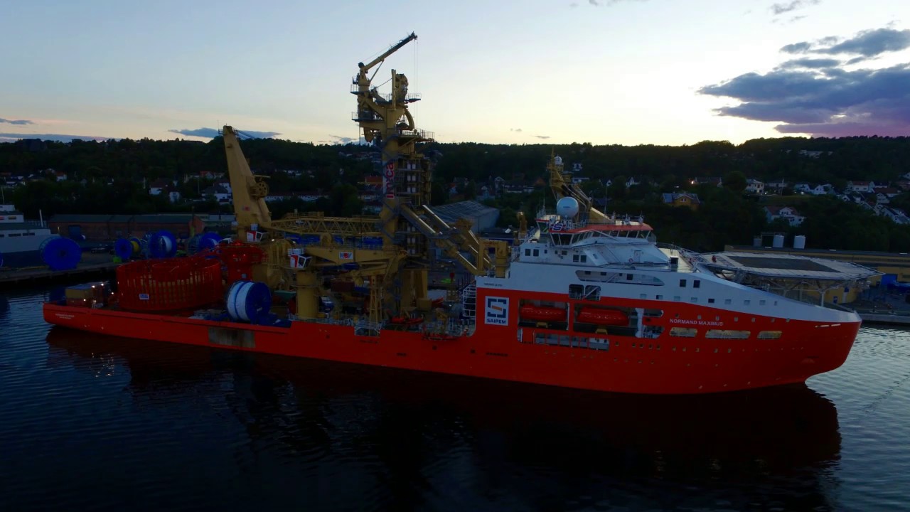 Normand Maximus i Moss - YouTube