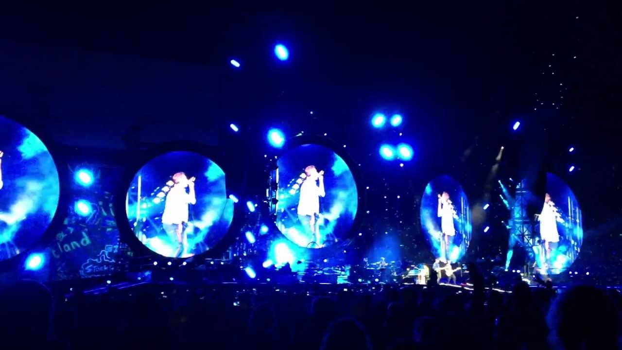 Coldplay concert Nice - Confetti's session - HD - YouTube