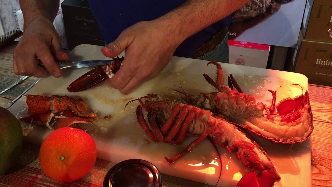 Das richtige Zerlegen eines Hummers! - YouTube