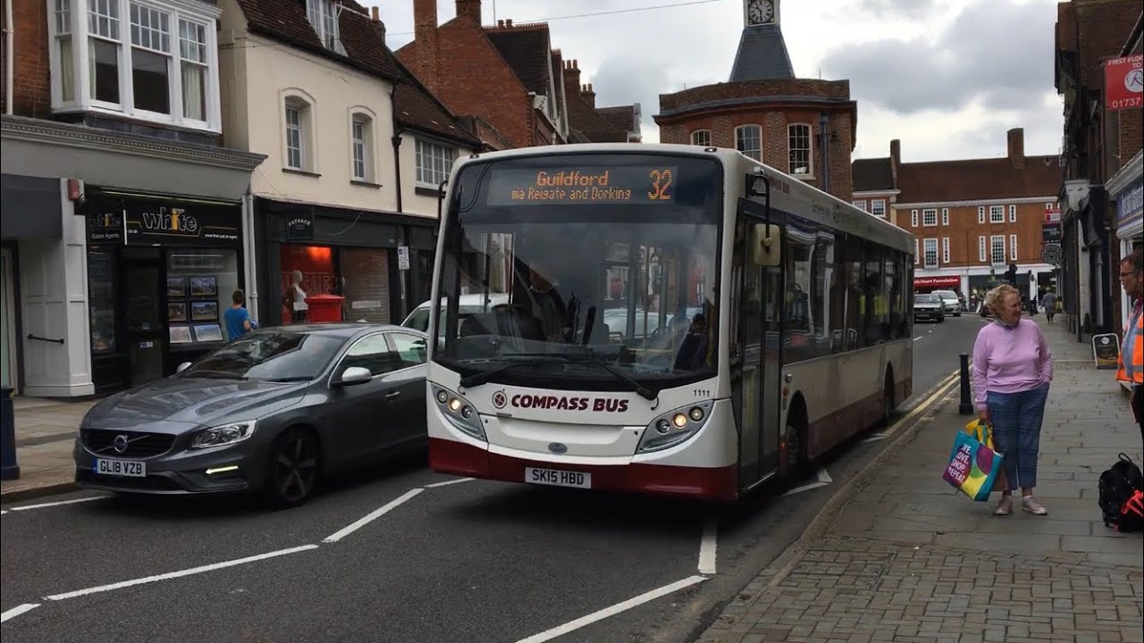 Buses in Reigate (Town Centre) - YouTube