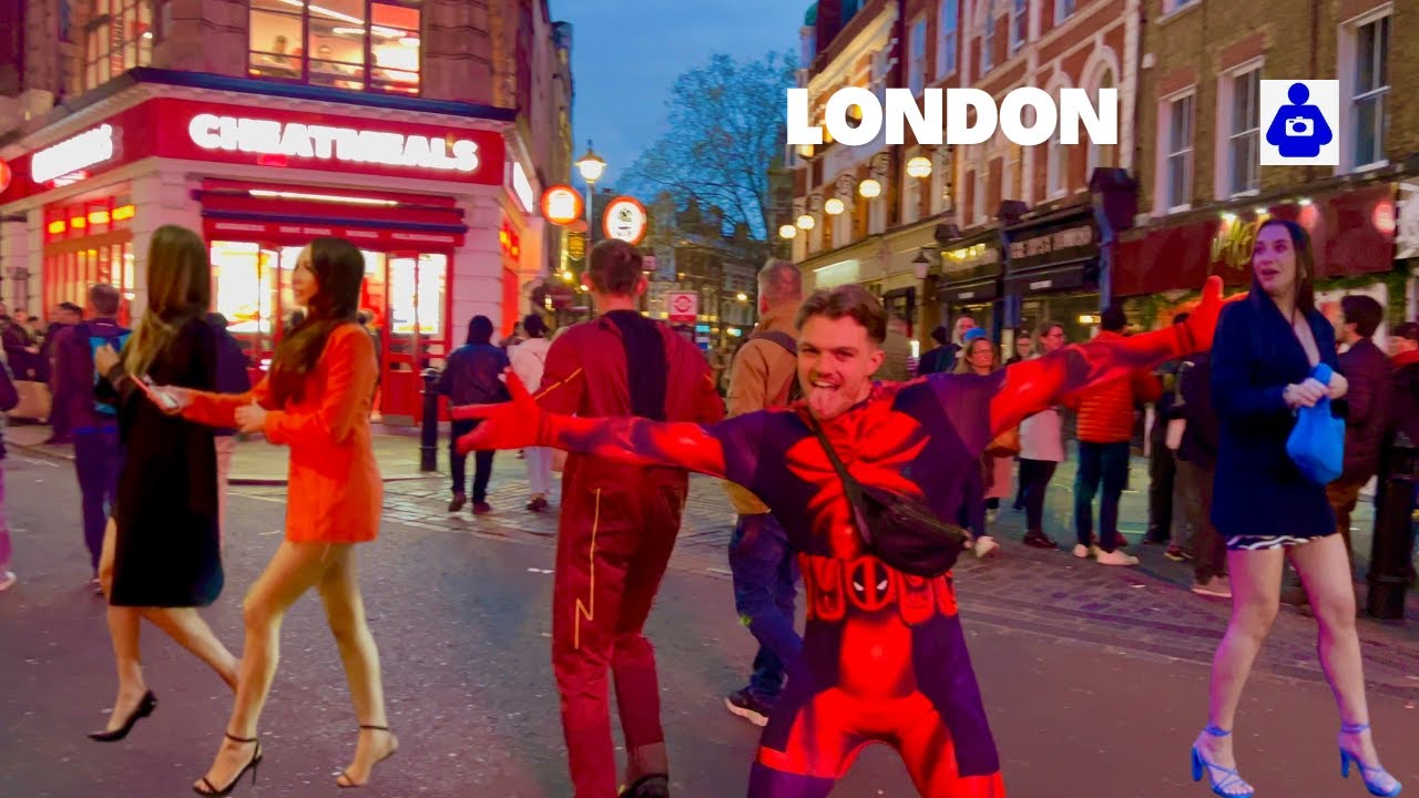 London Spring Walk 🇬🇧 Nightlife West End, SOHO to Leicester Square ...