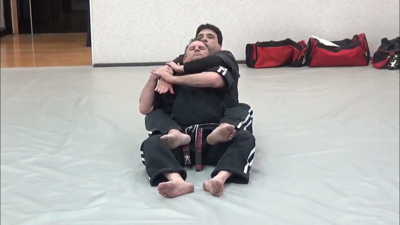 jiu jitsu seatbelt to rear naked choke - YouTube