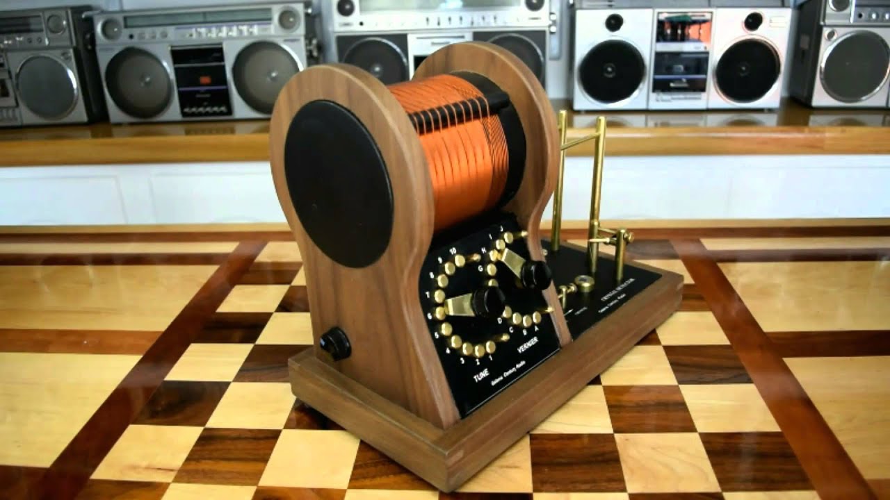 Crystal Radio Animation GCR A-Runner and J-Walker - YouTube