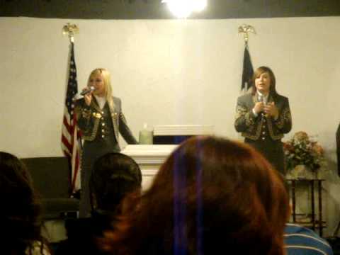 CRYSTAL Y WENDY - YouTube