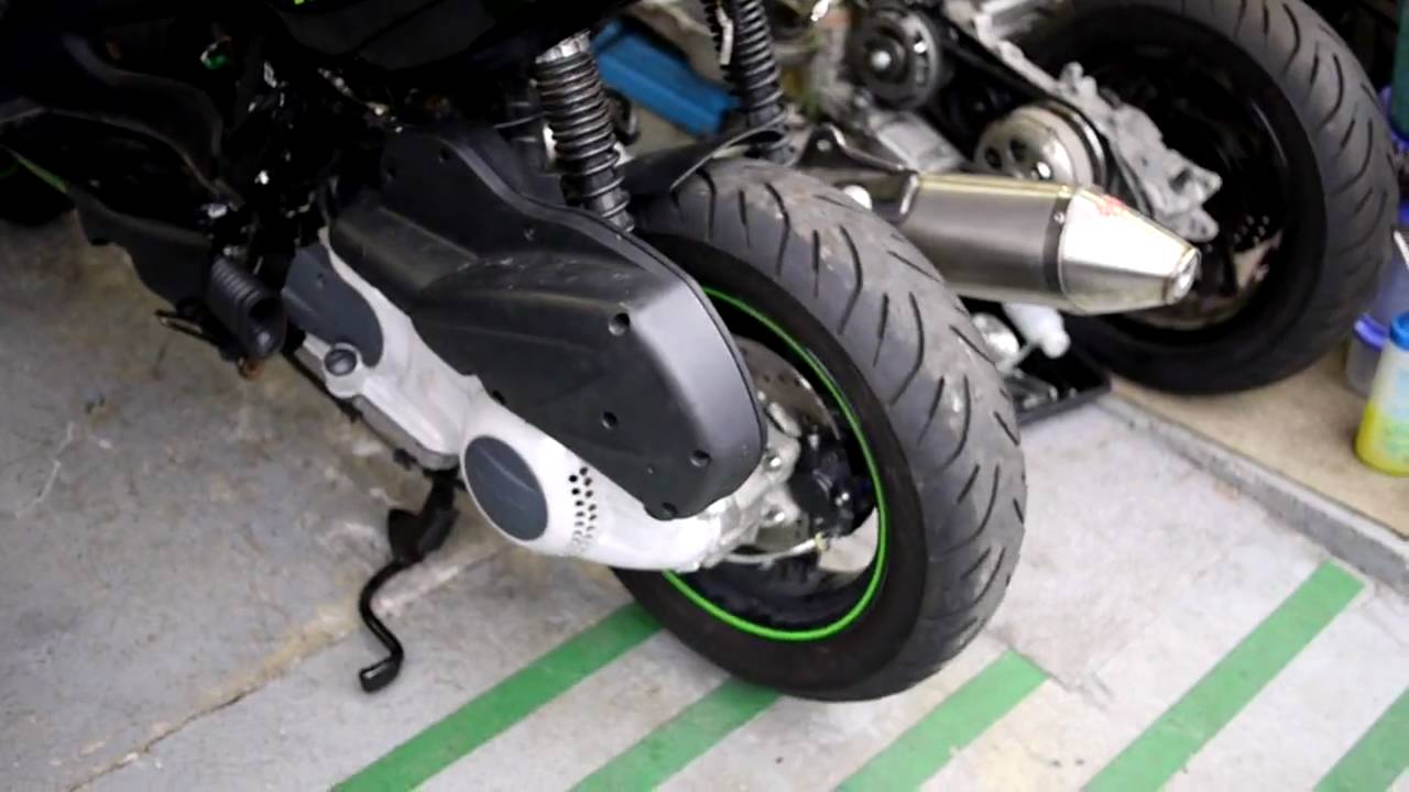 ENGINE SWAP gilera runner ST200＋Malaguti phantommax - YouTube