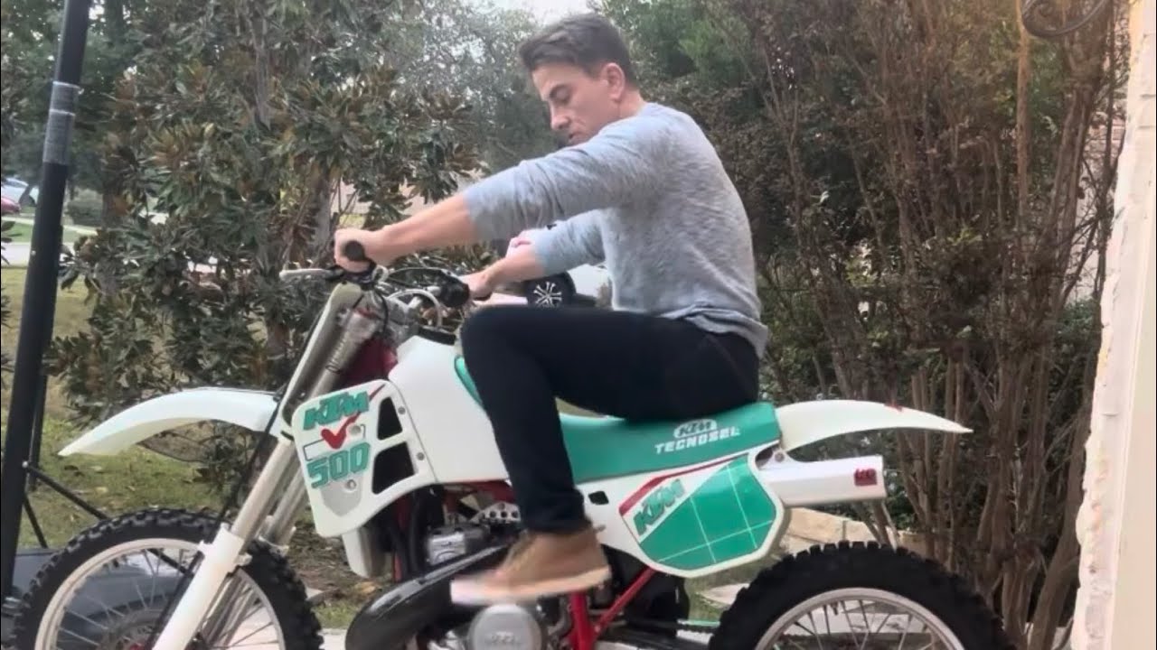 Ktm 500 cold start - two stroke 1st kick after 6 months - like CR 500 ...