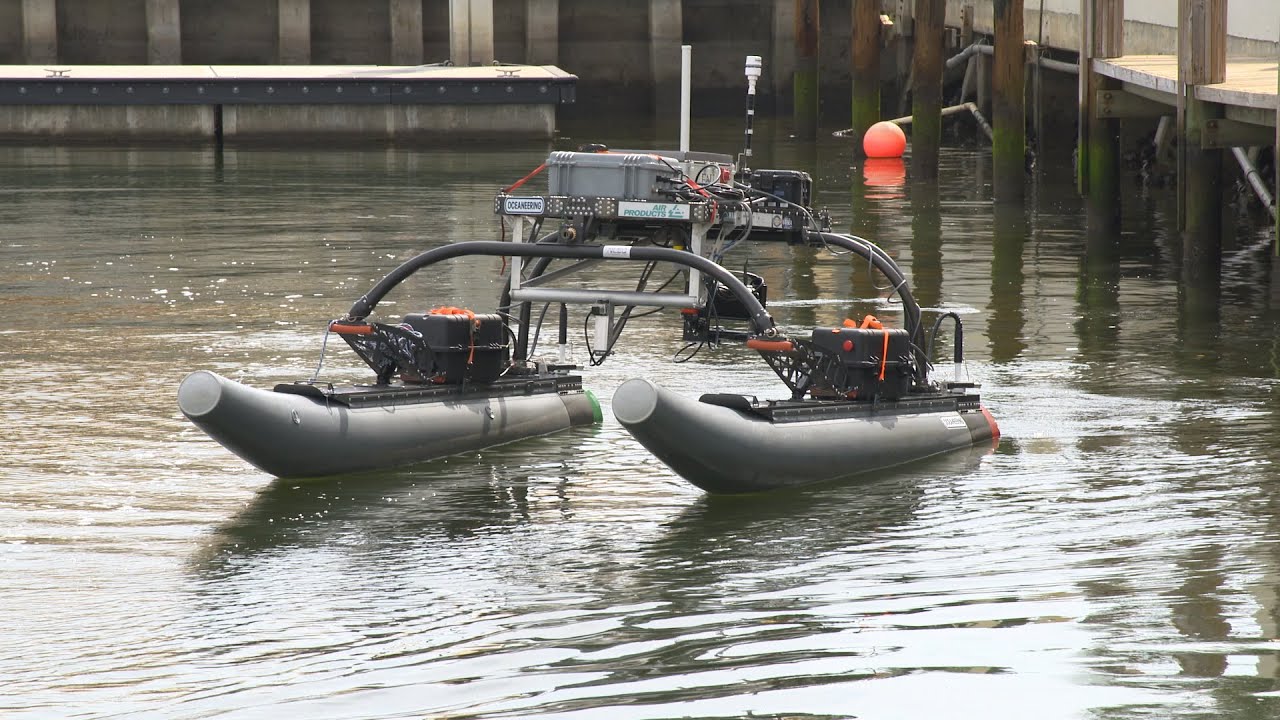 Floating Robots Could Help Stop the Next Deadly Bridge Collapse - YouTube