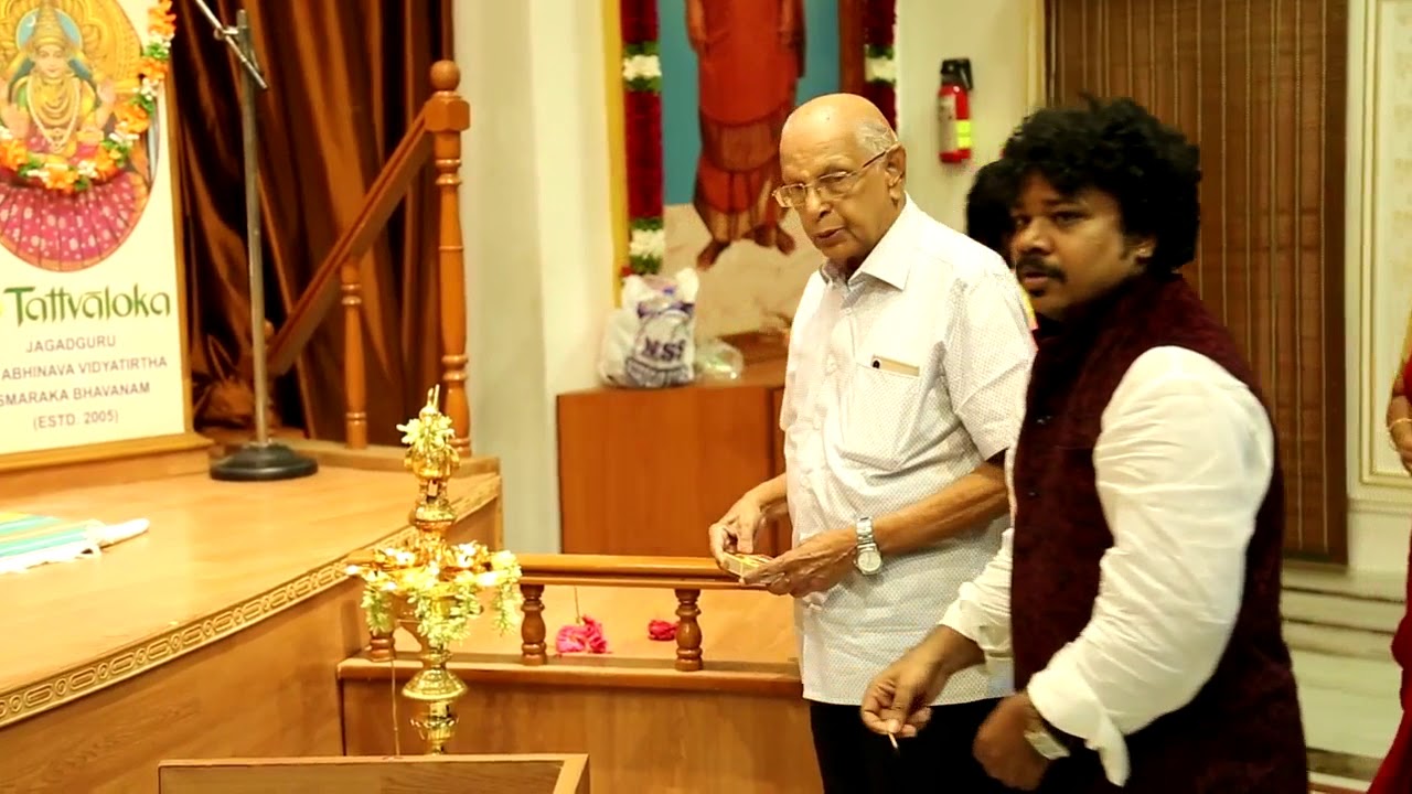 MR. SHRI ARJUN PAI Lamp Lighting with Shehnai Krishna Ballesh - YouTube