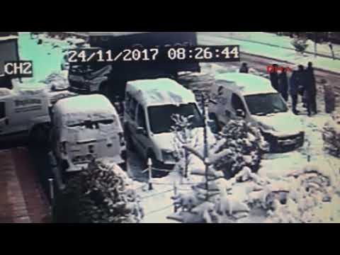 Van'da kadın karın altında kaldı