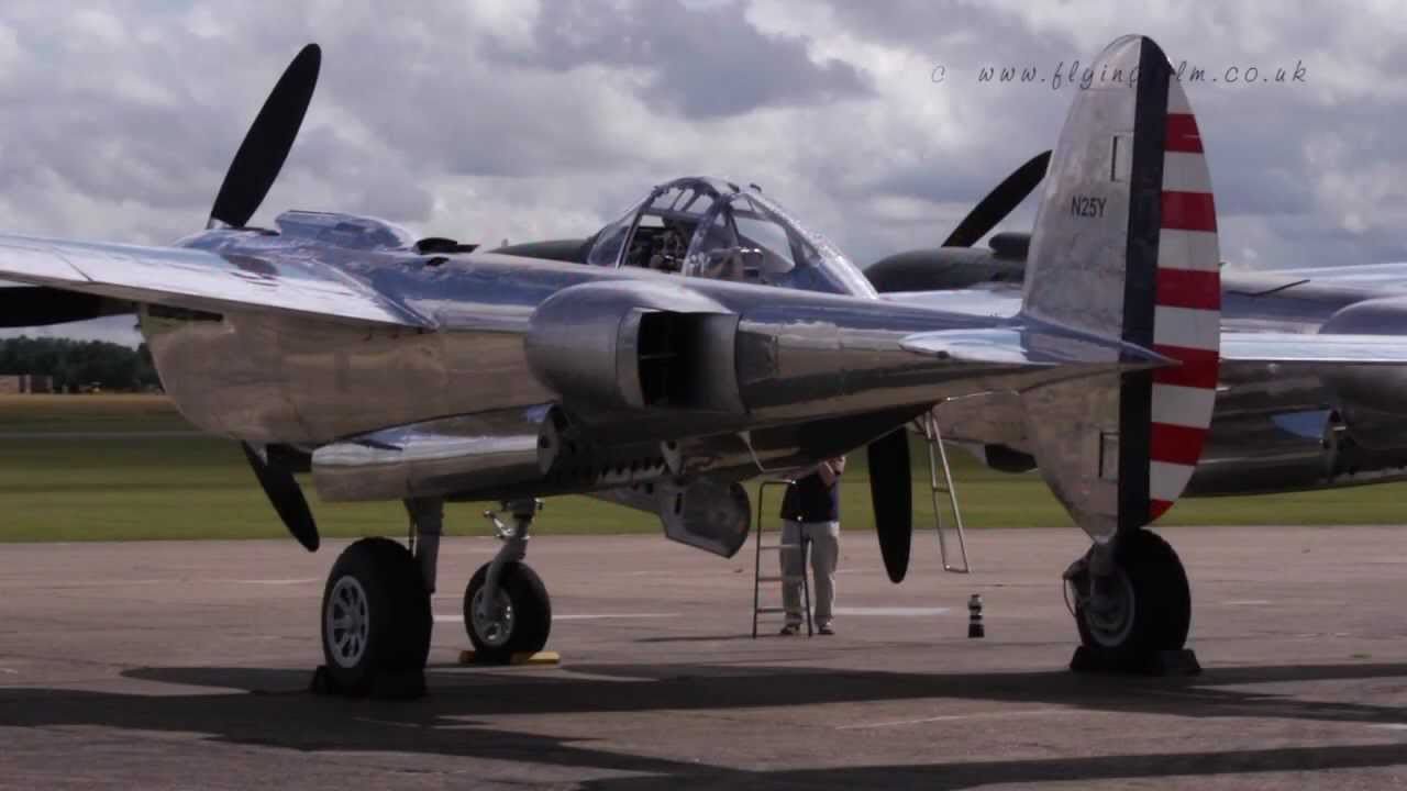Ode to a Lightning - The Red Bull P-38 comes to 'Legends' - YouTube