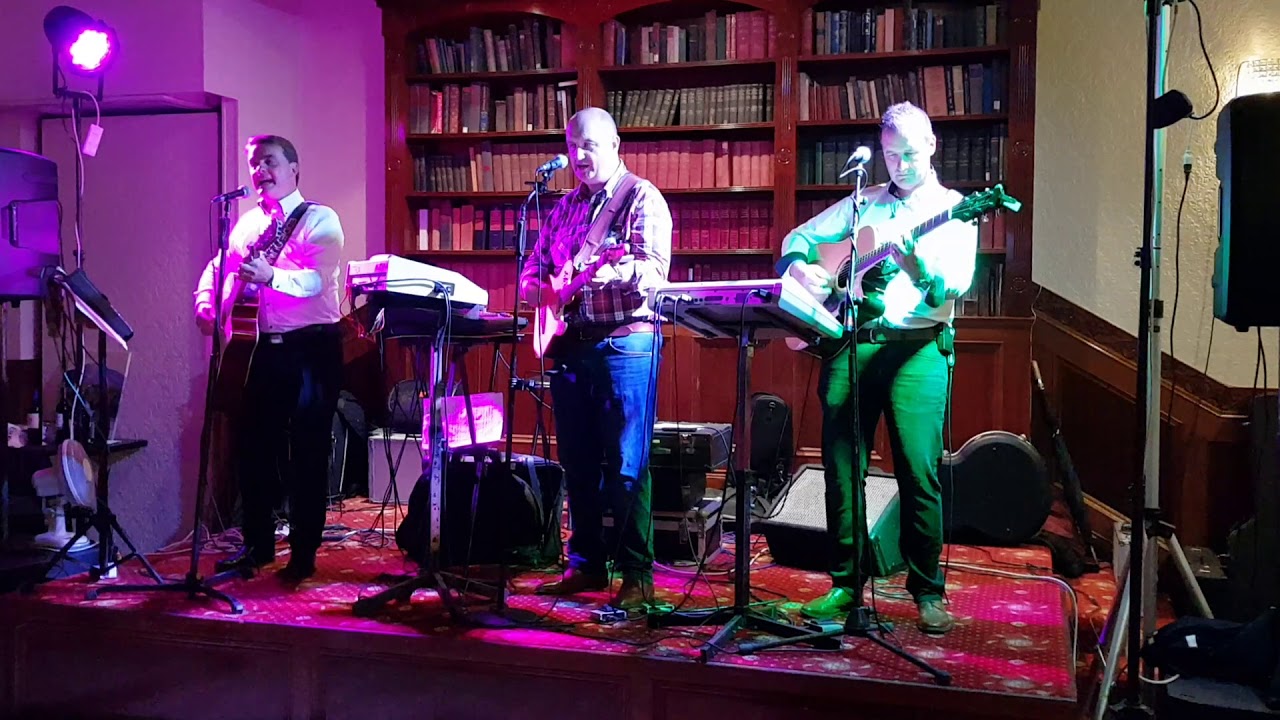Matt Leavy, Paul Leavy and Eddie Quinn singing in the Darnley Lodge ...