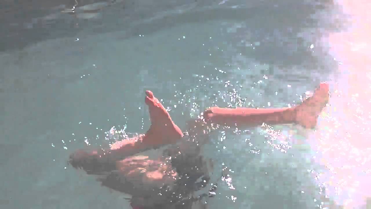 Danielle Doing Hand Stands in the Pool - YouTube