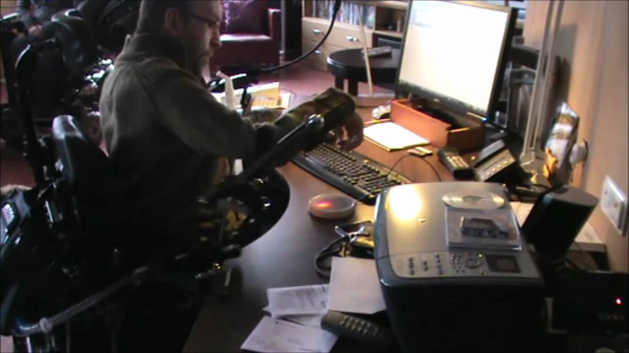 Dynamic arm support, enabling to work independently - Armon Edero - YouTube