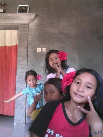 bareng abella dan tania - YouTube