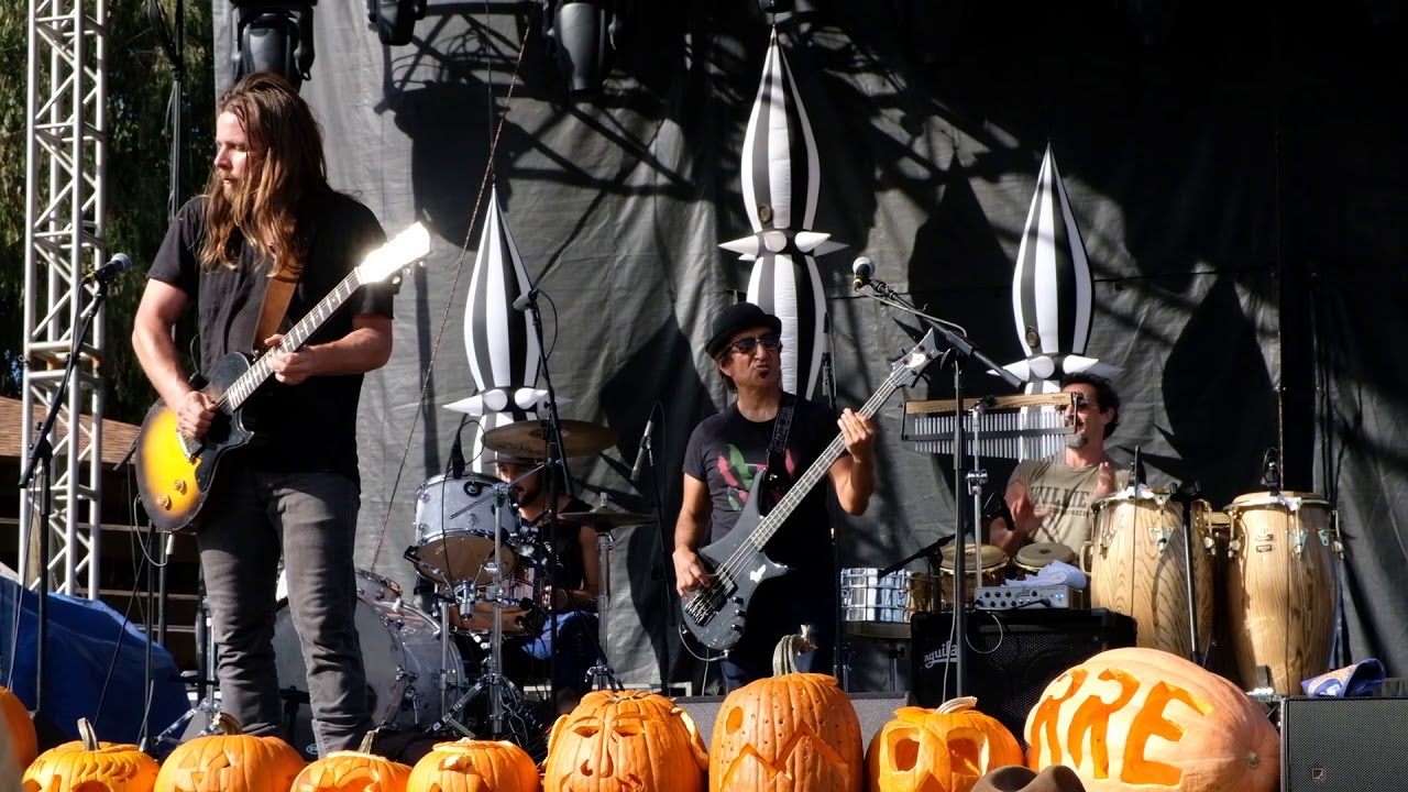 Lukas Nelson & Promise of the Real - Runnin' Shine (Live) - YouTube