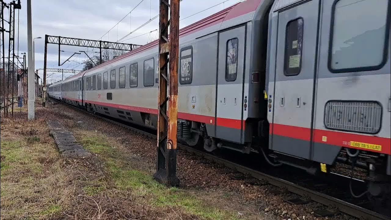 Porta Moravica na przymusowym postoju w Orzeszu - YouTube