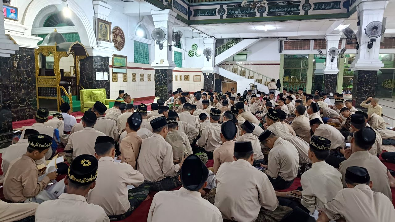 Pengajian Rutin Ta'lim Al Muta'alim Setiap Malam Sabtu - YouTube