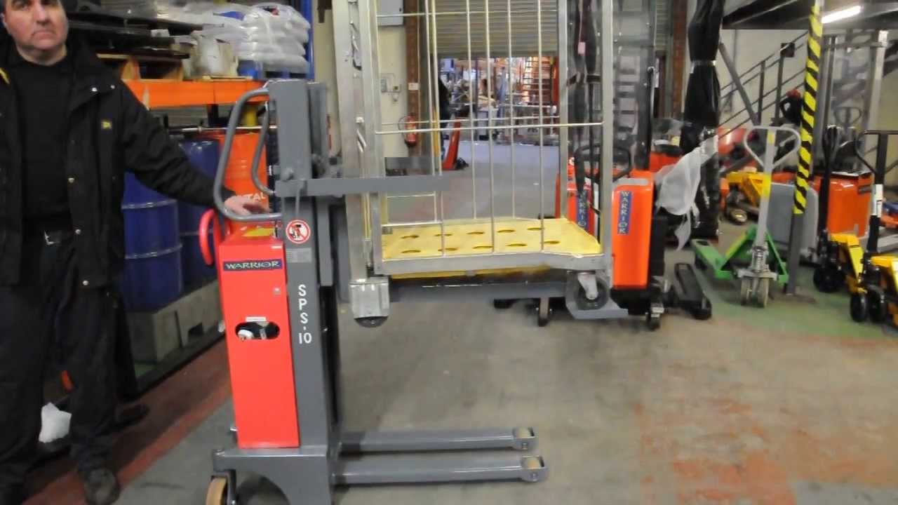 Warrior York Lifter for Royal Mail York containers - YouTube