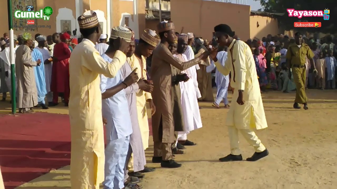 Taurarin Mawakan Jigawa A Fadar Sarkin Gumel Da Zazzafar Wakarsu. - YouTube