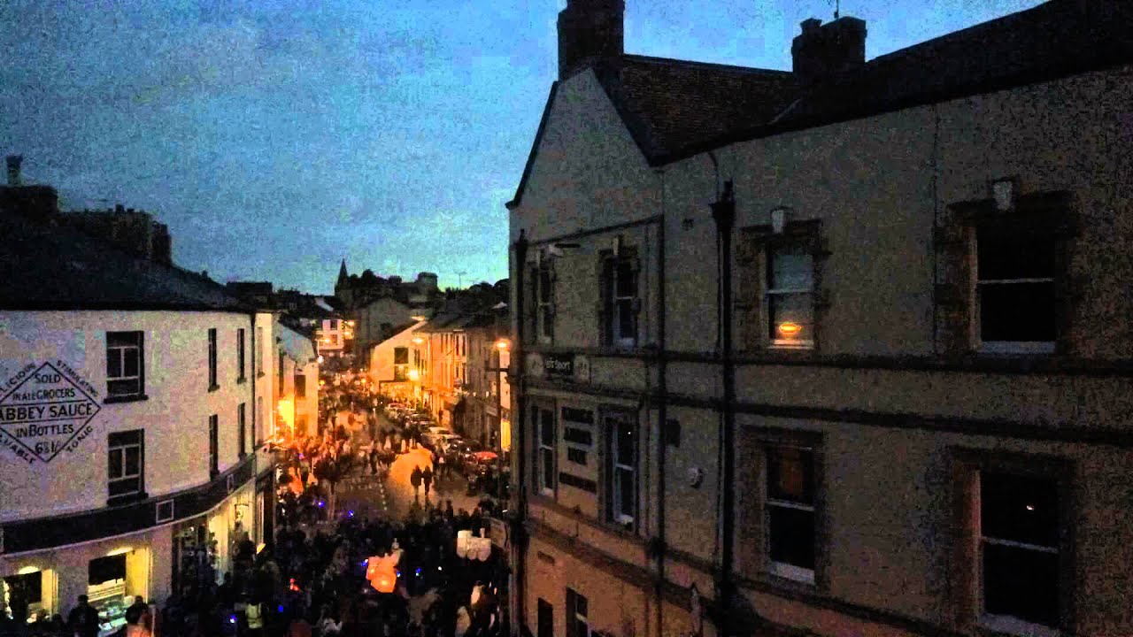 Beautiful Ulverston Lantern Festival Time-lapse - YouTube