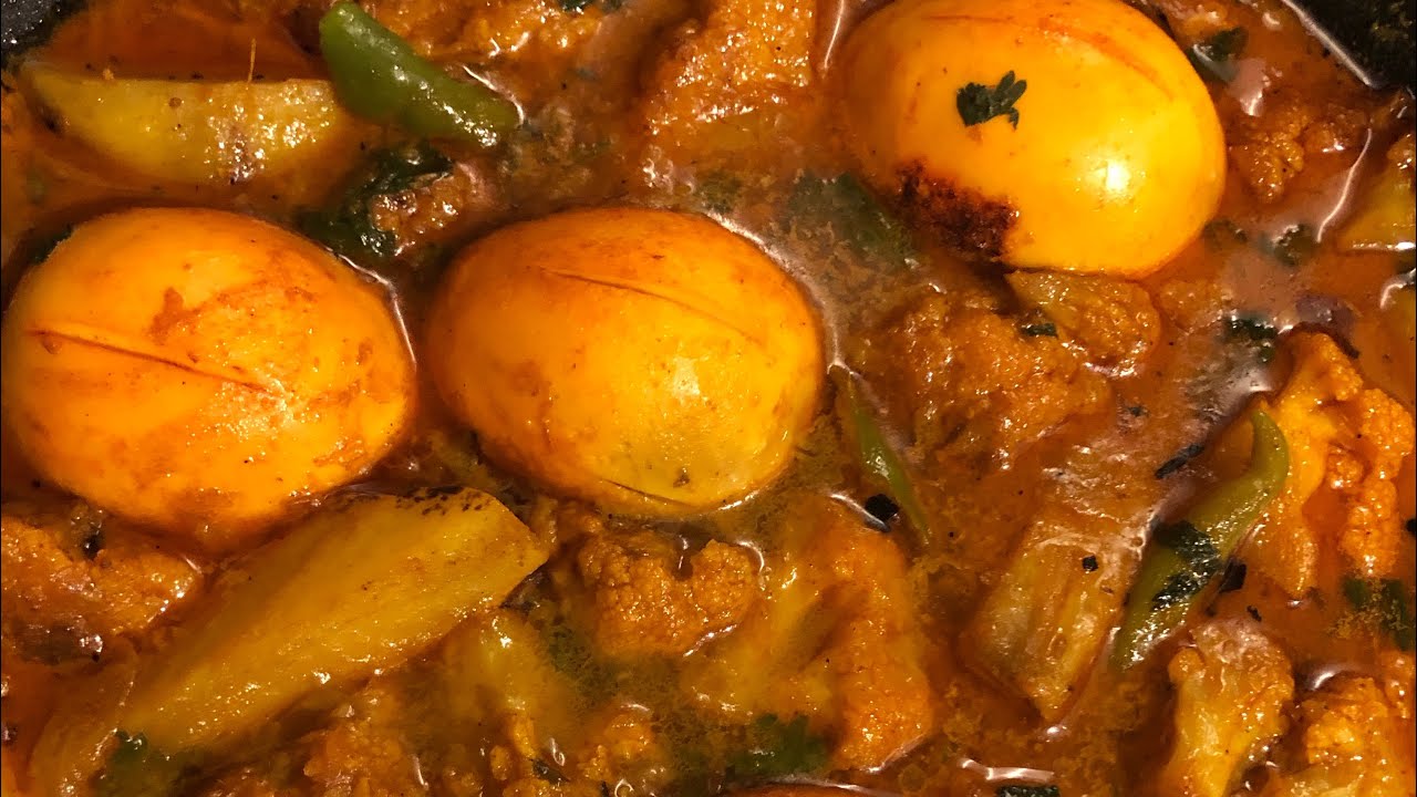 Bangladeshi Dish | Fulkopi diye dim Alur Jhol | Cauliflower and Egg ...