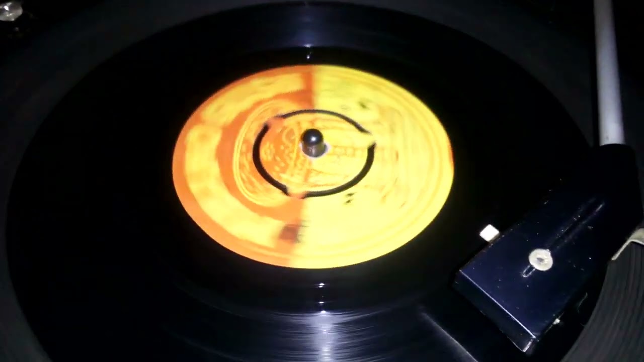 KEGOGI JAZZ. OMOSUBATI YOVENSIA. BY MOSES OYARO MEMBA AND CHRI ...