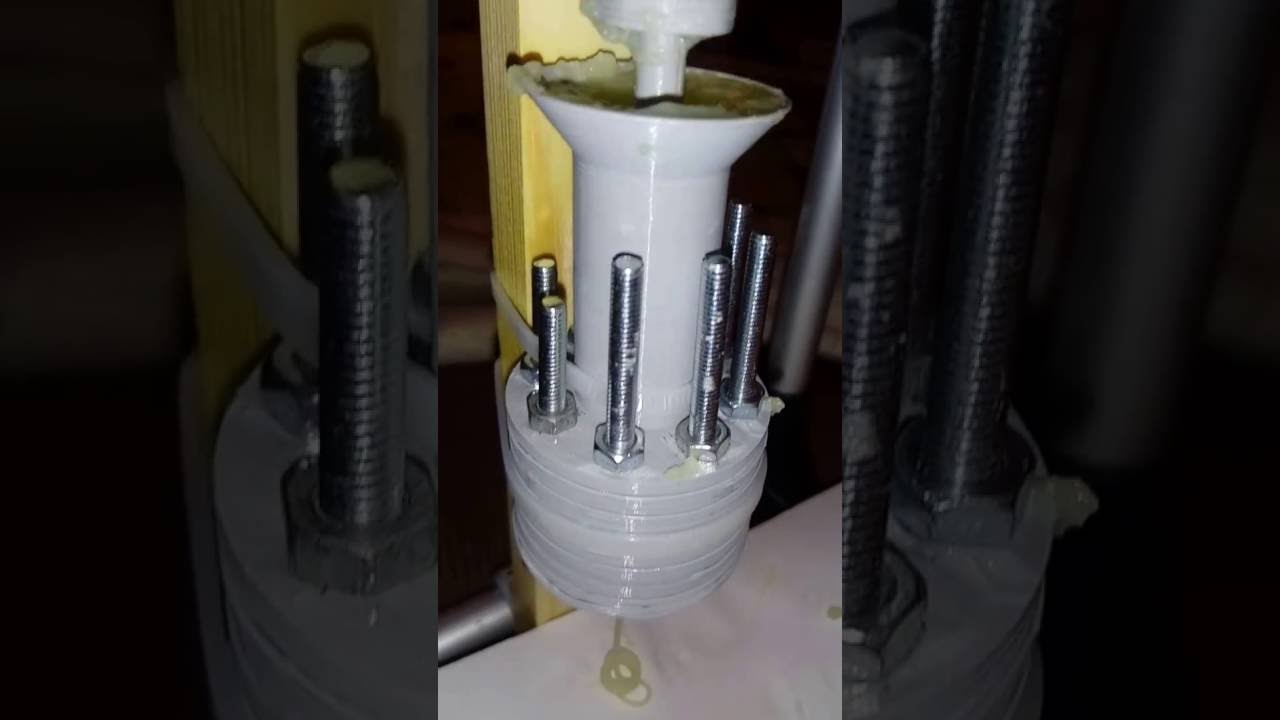 Improved Mini Extruder: Layered Moineau based Pump plus Auger - YouTube