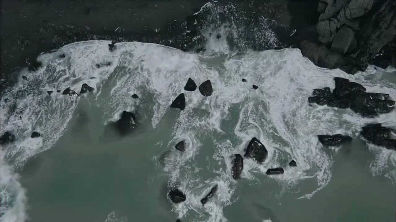 Realtime Fluid Simulation in Unity: Beach Waves - YouTube