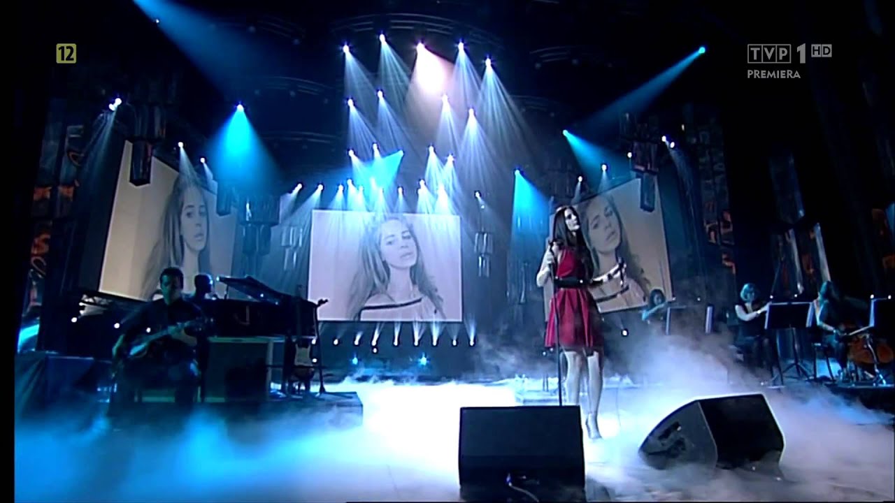 Lana Del Rey - Video Games - Lyrics (Live) HD - YouTube