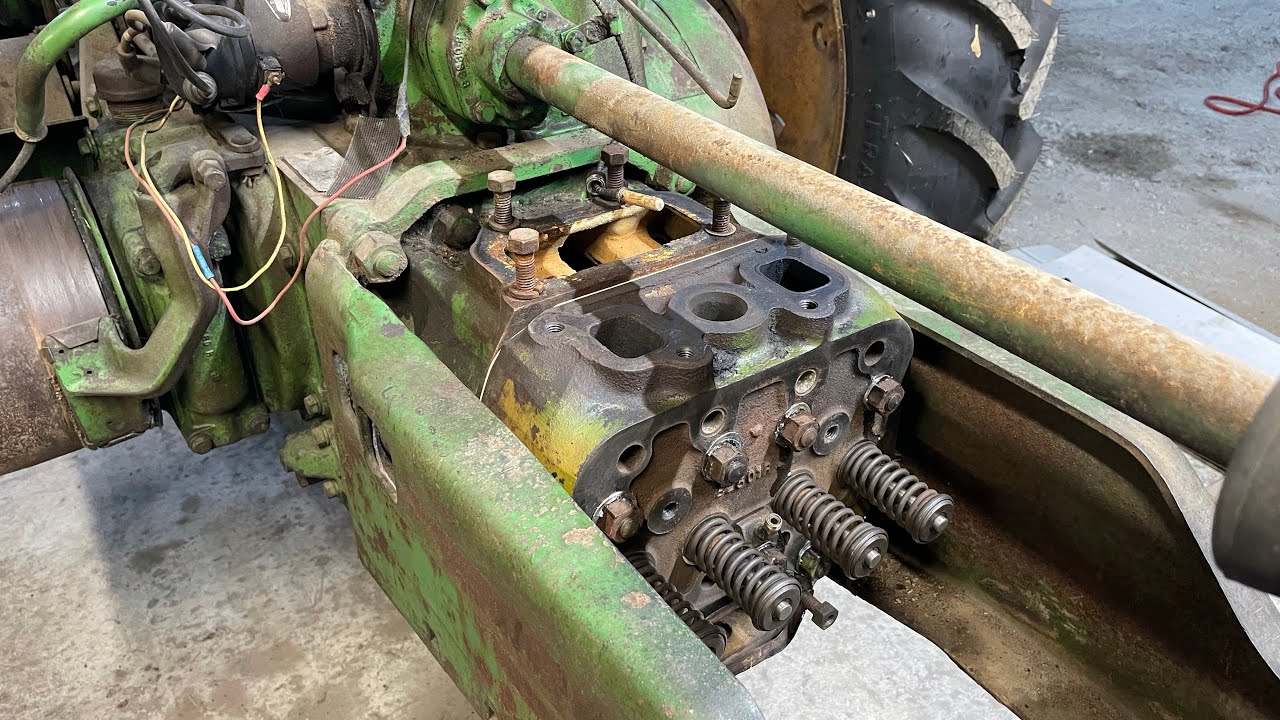 Working on the John Deere B part 7. - YouTube