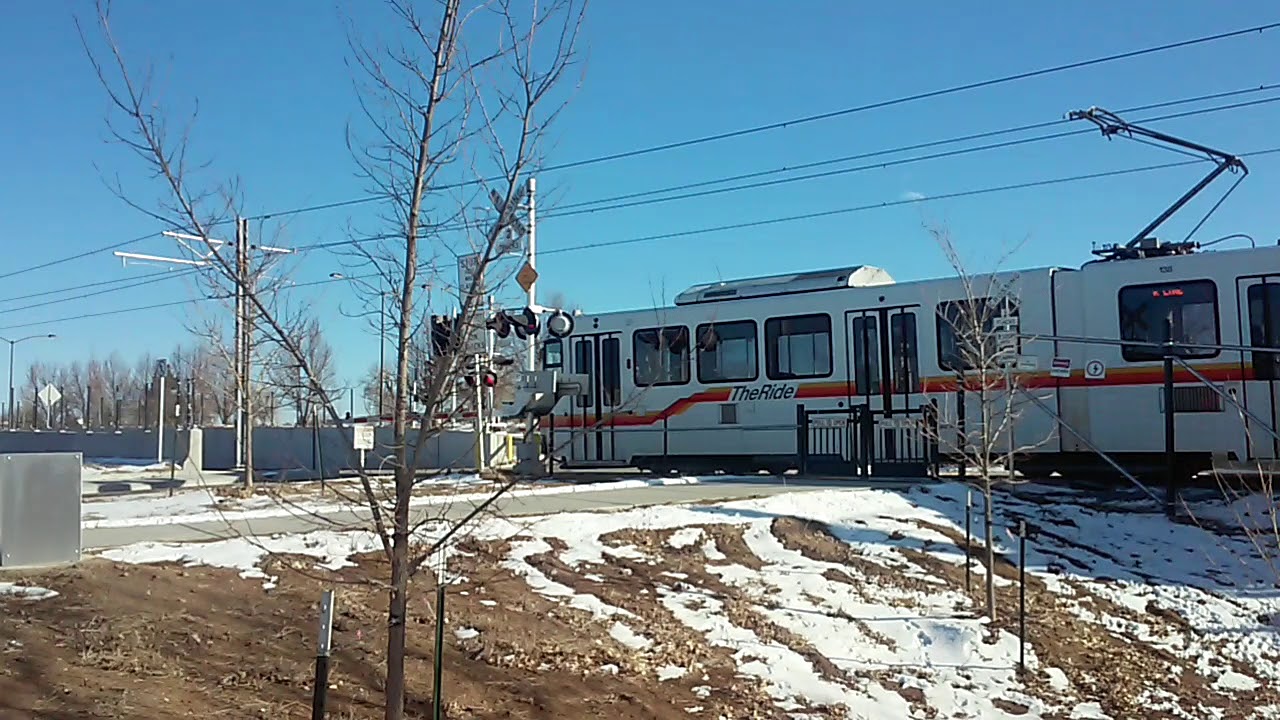 RTD Light Rail Trains on the R Line at 2700 Peoria St, Aurora, CO - YouTube