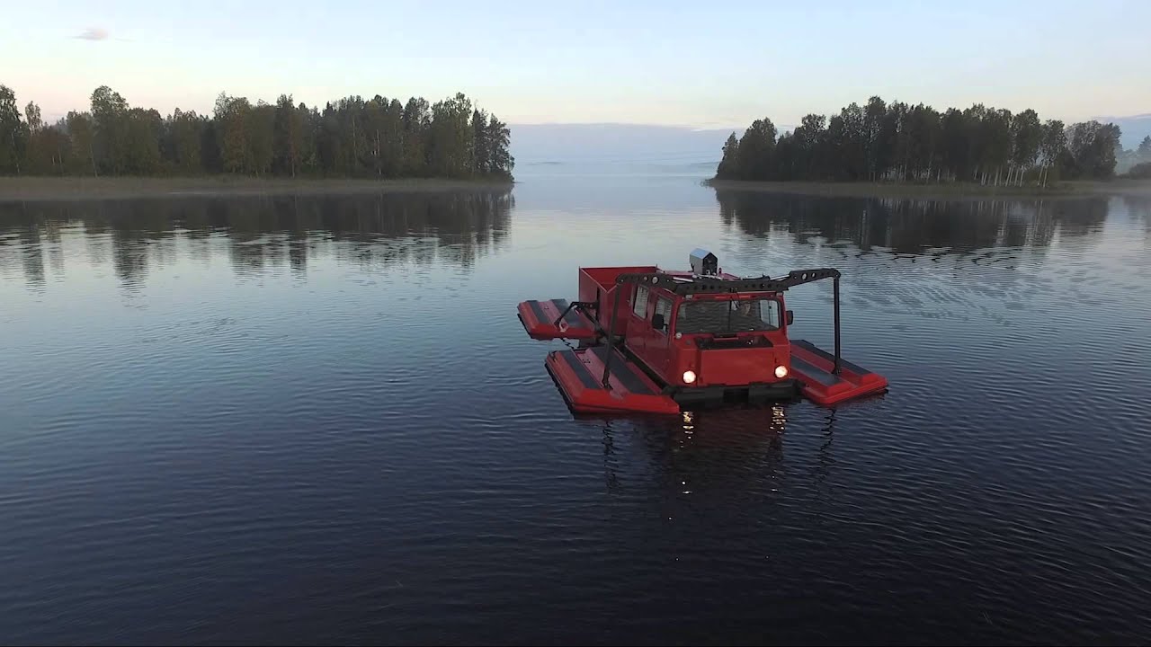 Fantastic off-road vehicle BV206 with pontoons, amphibious test with ...