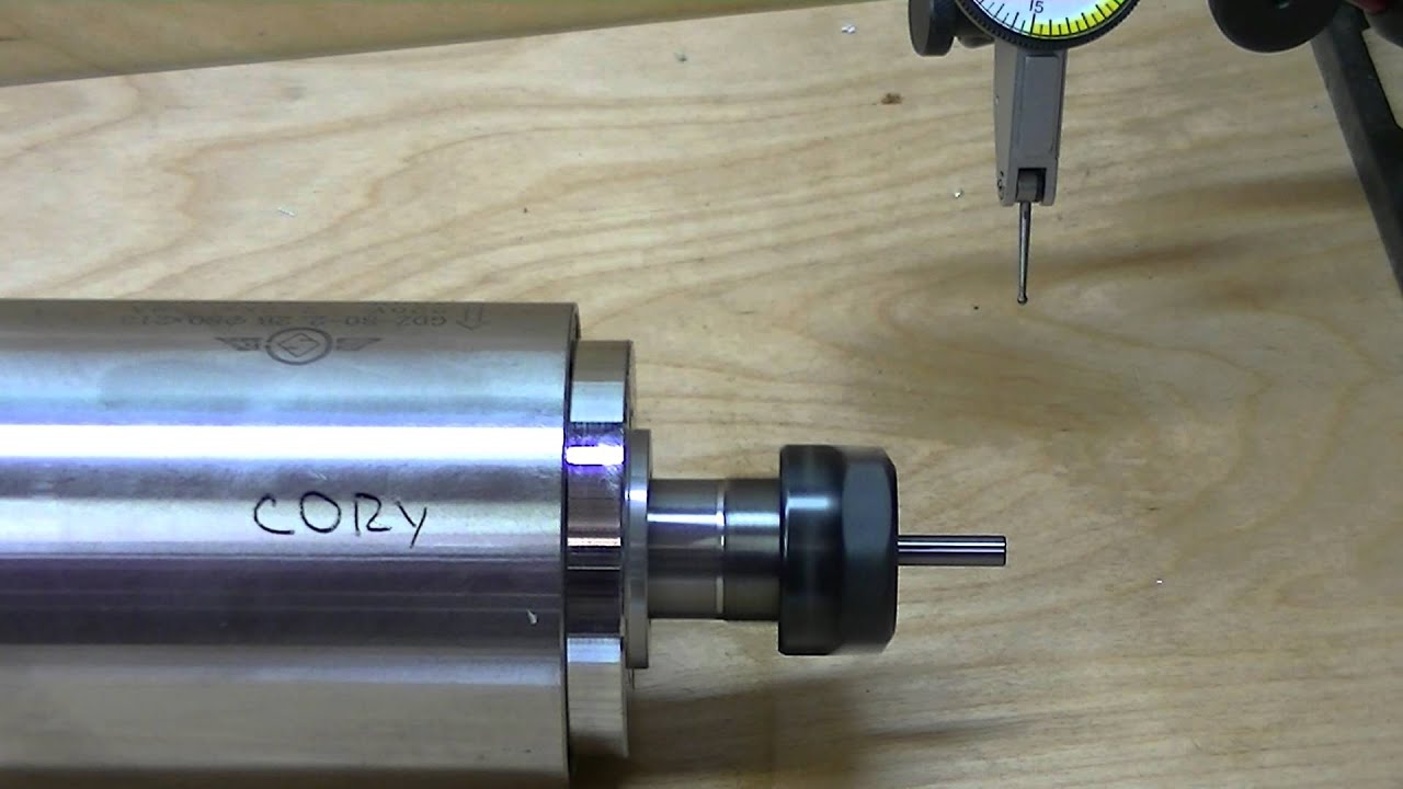 Cory's spindle run-out check - YouTube