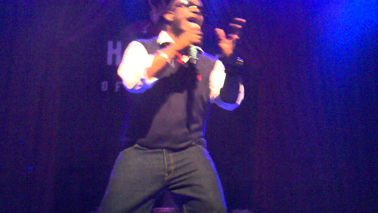 Boyz II Men performin "Doin Just Fine" - YouTube