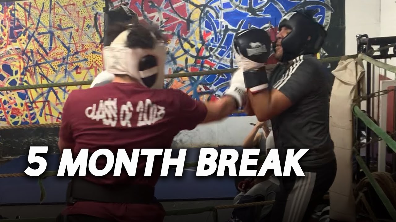 HAND SPEED! Boxer Coming Off 5 Month Break Spars HIGH VOLUME Boxer ...