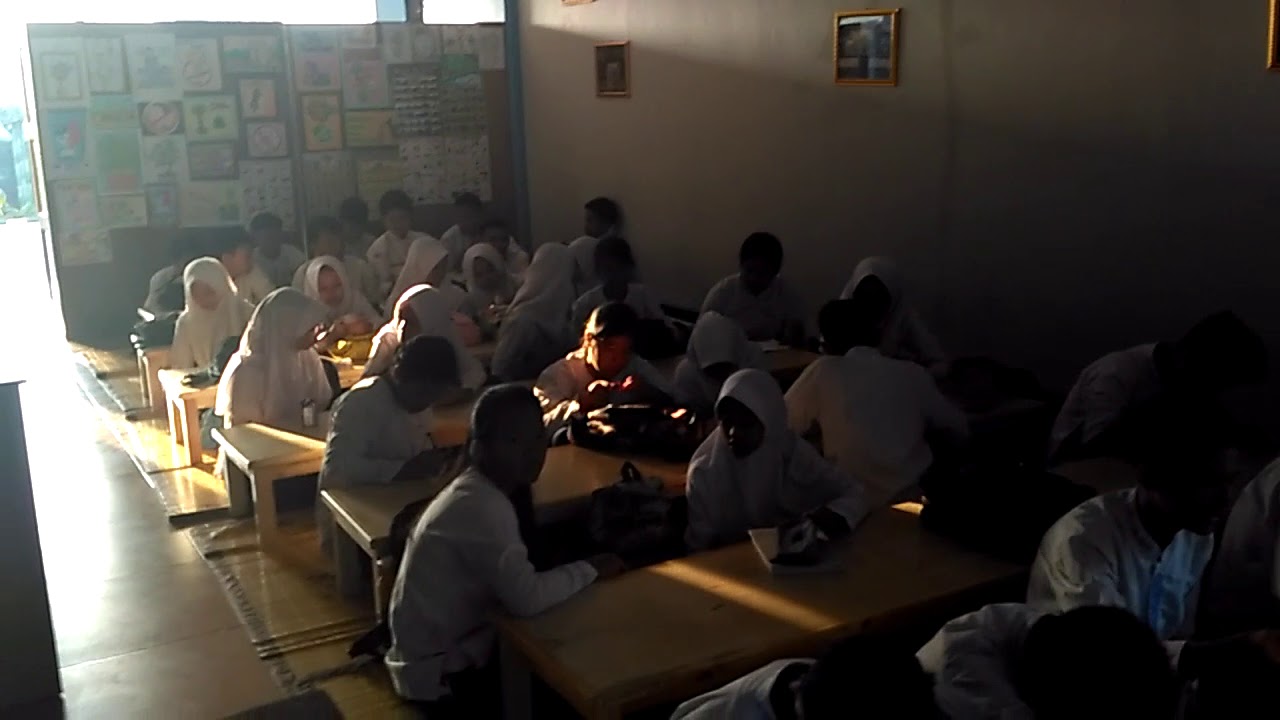 Kelas IX G SMPN 160 Jakarta Siap Praktik KBM Prakarya - YouTube