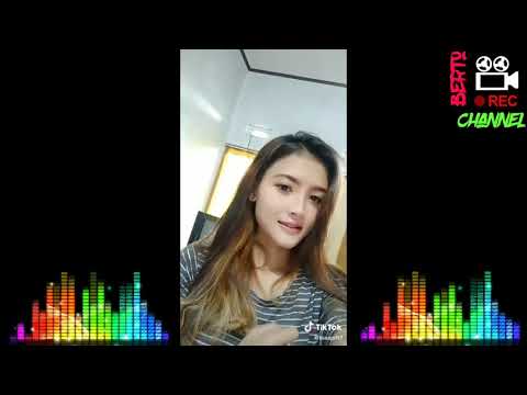 #tiktok #debbacy #sejauhmungkin  Sejauh Mungkin Goyang tiktok (bikin merem melek)