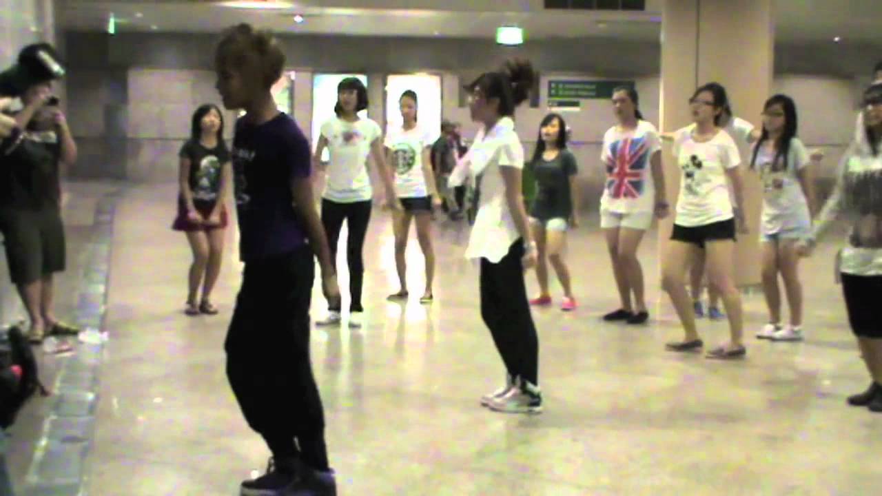 Gee Dance Tutorial (SM SG Flash Mob) - YouTube