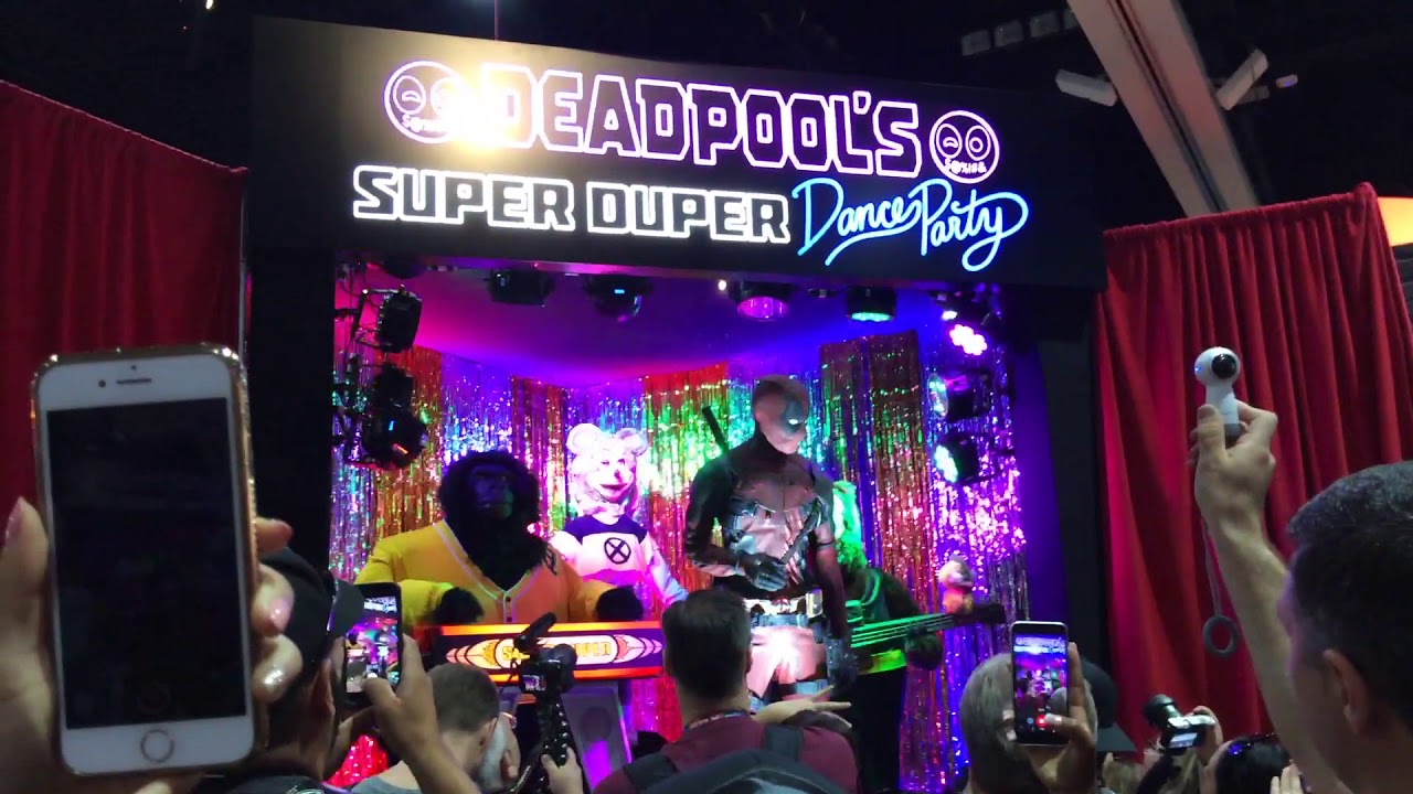 Deadpool’s Super Duper Dance Party at SDCC 2018! - YouTube