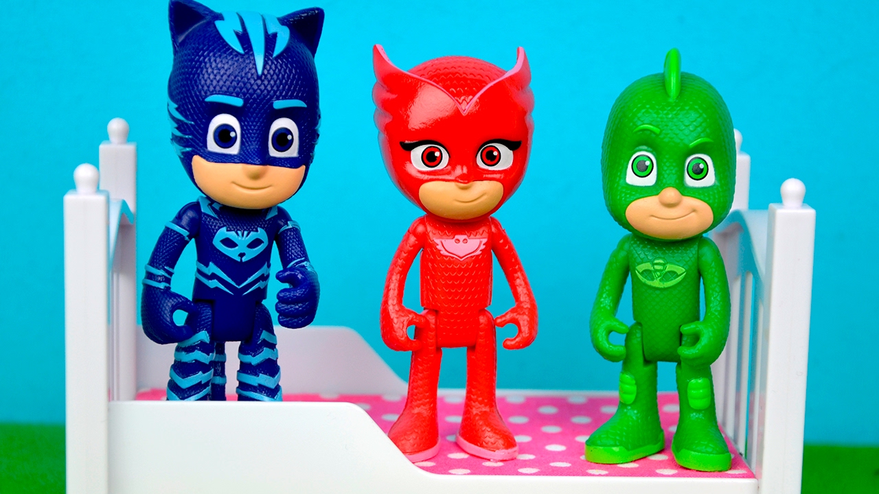 PJ MASKS FIVE LITTLE MONKEYS JUMPING ON THE BED NURSERY RHYMES 5 LITTLE ...