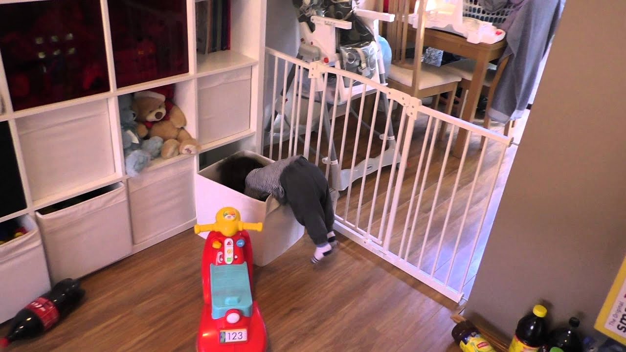 Cute Baby climbs into box - YouTube