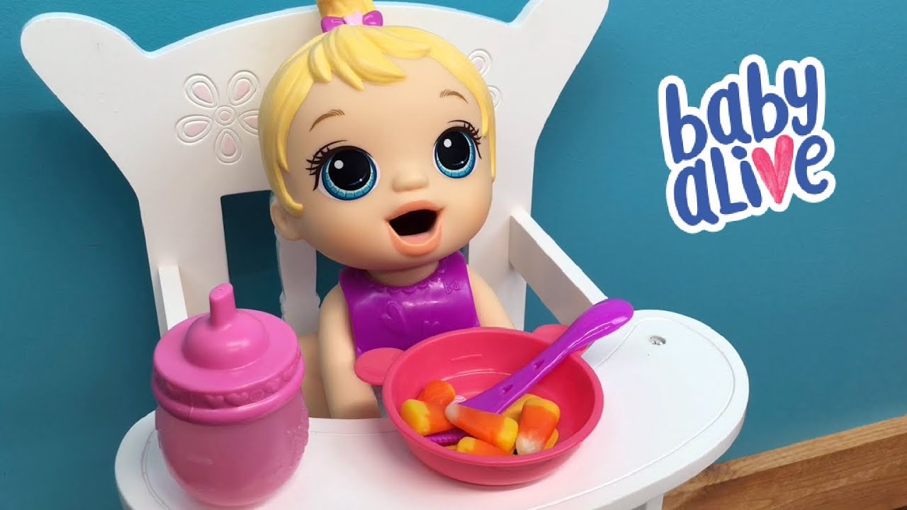 HALLOWEEN 🎃 Feeding Baby Alive Doll Candy Corn - YouTube