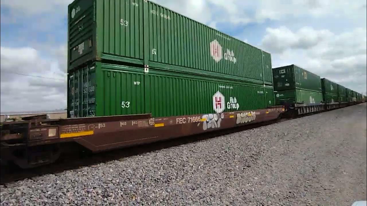 NS 4072 passing through West Dallas - YouTube