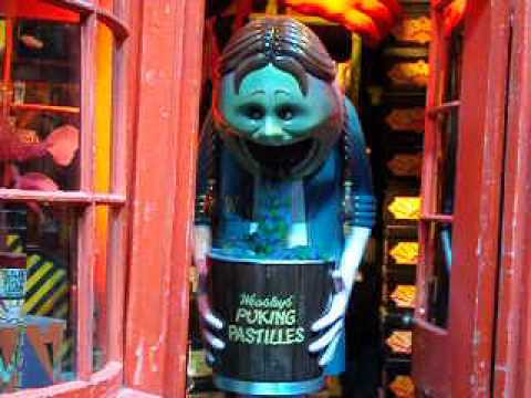 HARRY POTTER STUDIO TOUR - WEASLEY'S PUKING PASTILLES - 24/08/2012 ...