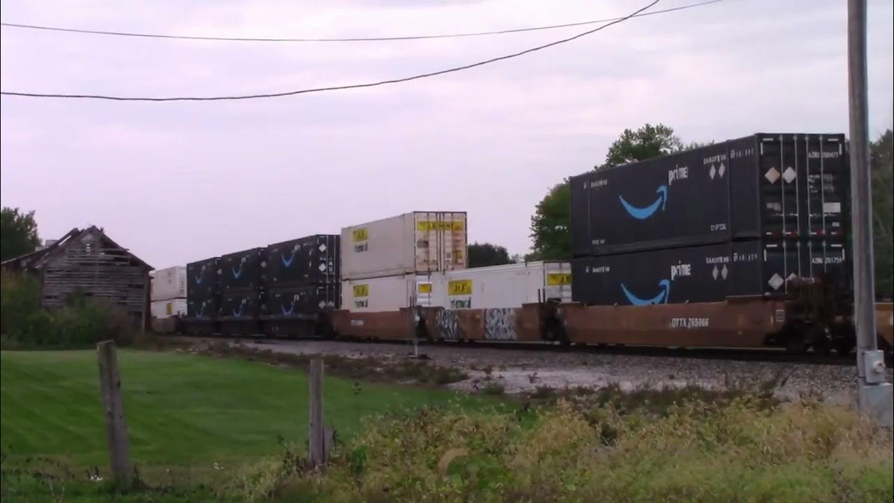 Willow Springs Bound “Z” Passes Thru Reading , IL East on the Chillicothe Subdivision!! - YouTube