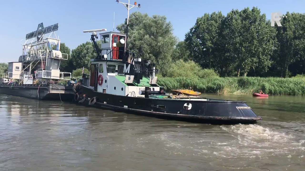 Dok van Straatman onderweg naar Kuipershaven Dordrecht - YouTube