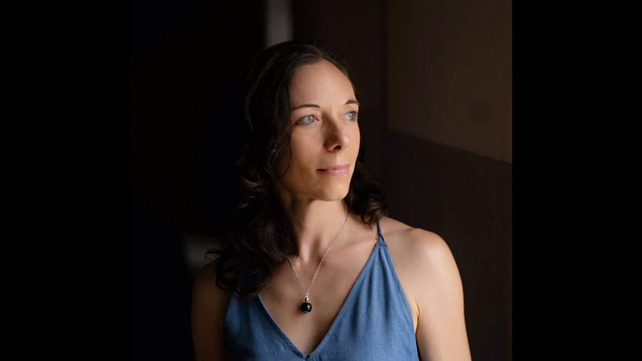 Silvia Cal - Mi manchi Tu (Video ufficiale) - YouTube