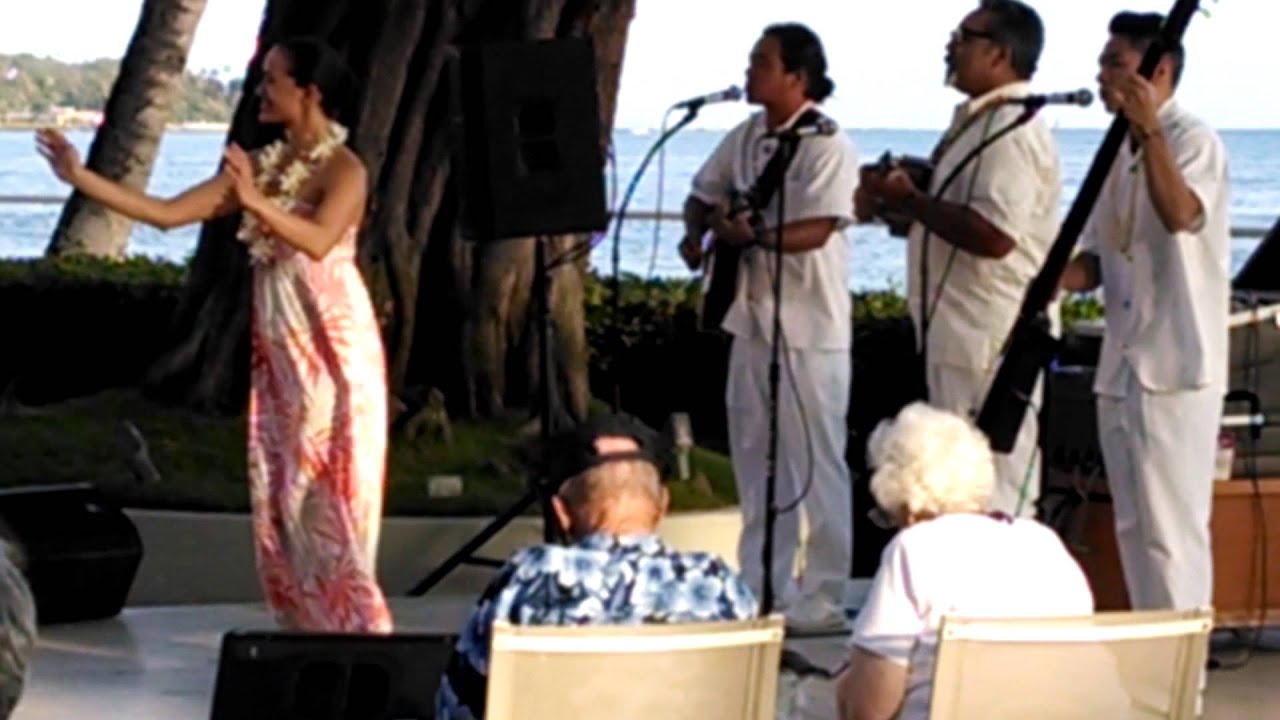 Miss Hawaii USA Radasha Hoohuli at Halekulani - YouTube