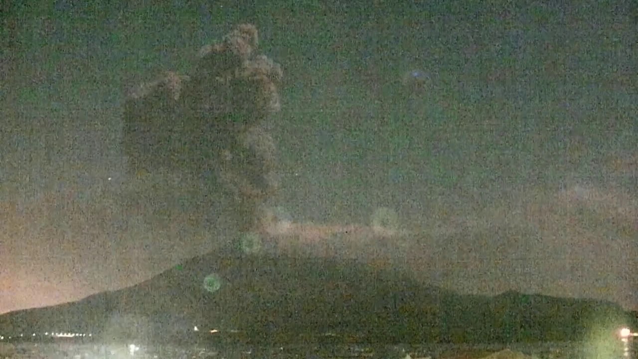 December 28, 2020, ~ Explosion ~ Sakurajima Volcano, Japan ~ 19:03 JST ...
